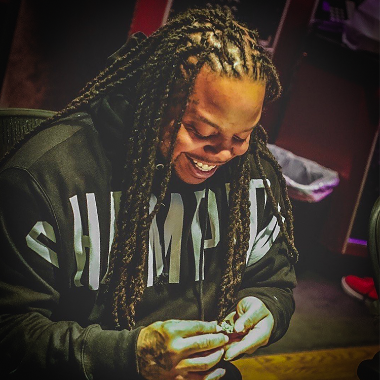 King Louie Rapper And His Girl